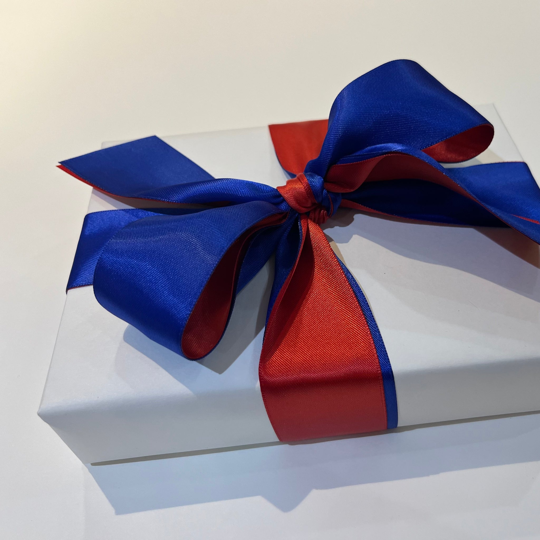 Allison Transmission | Crystal US Flag Paperweight | Luxury Packaging ...